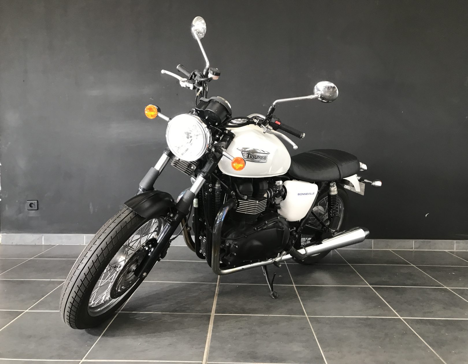 BONNEVILLE 865 T100 - Adventure BMW