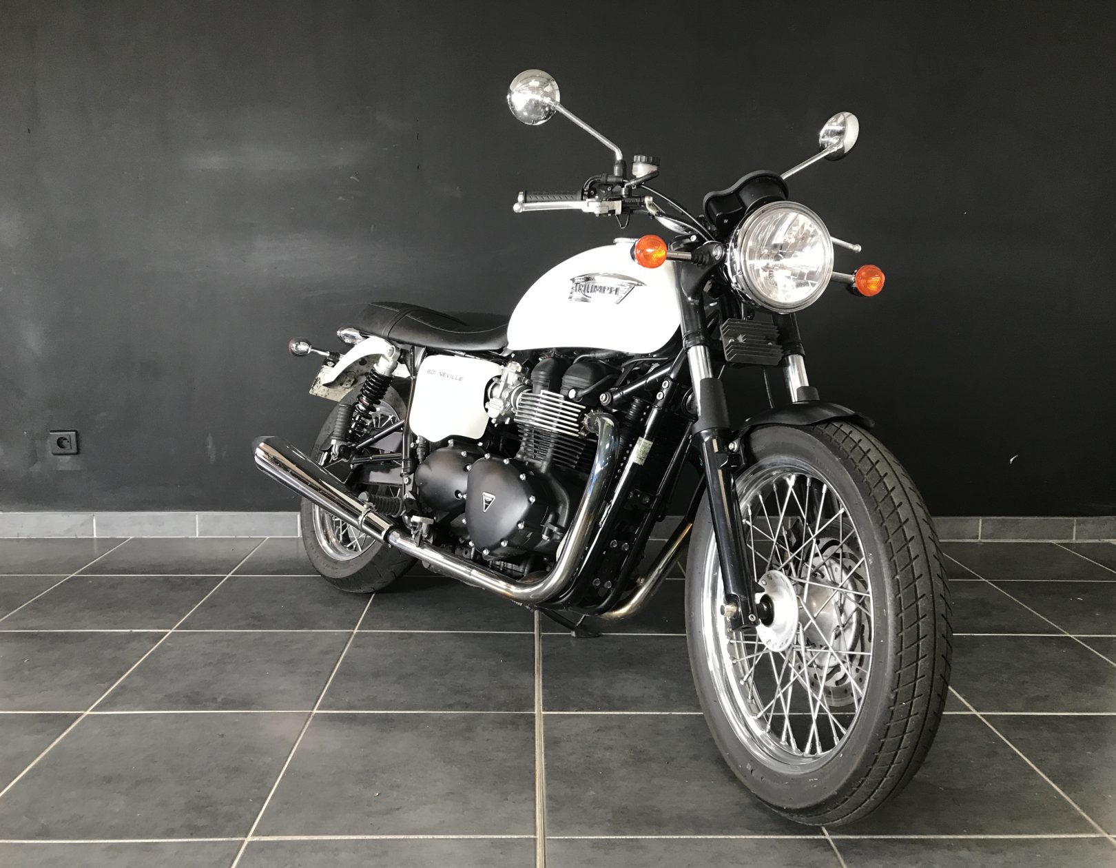 BONNEVILLE 865 T100 - Adventure BMW