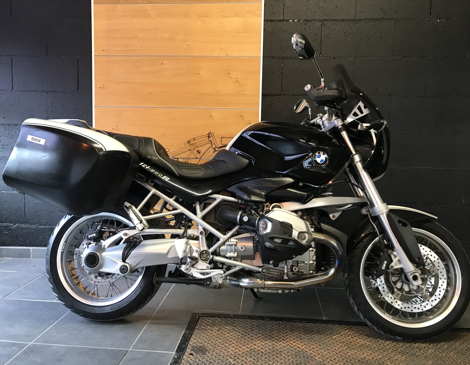 R1200R CLASSIC - Adventure BMW