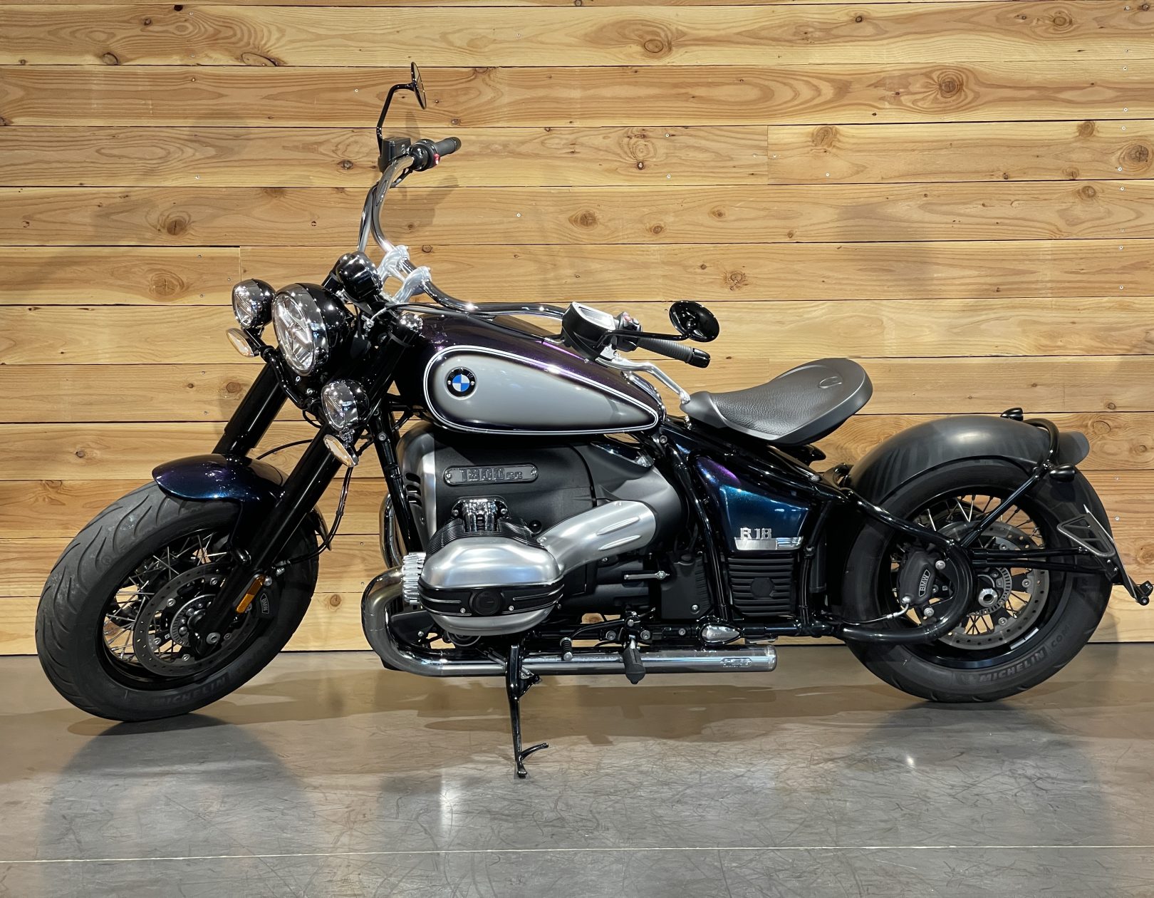 BMW R18 Bobber - Adventure BMW