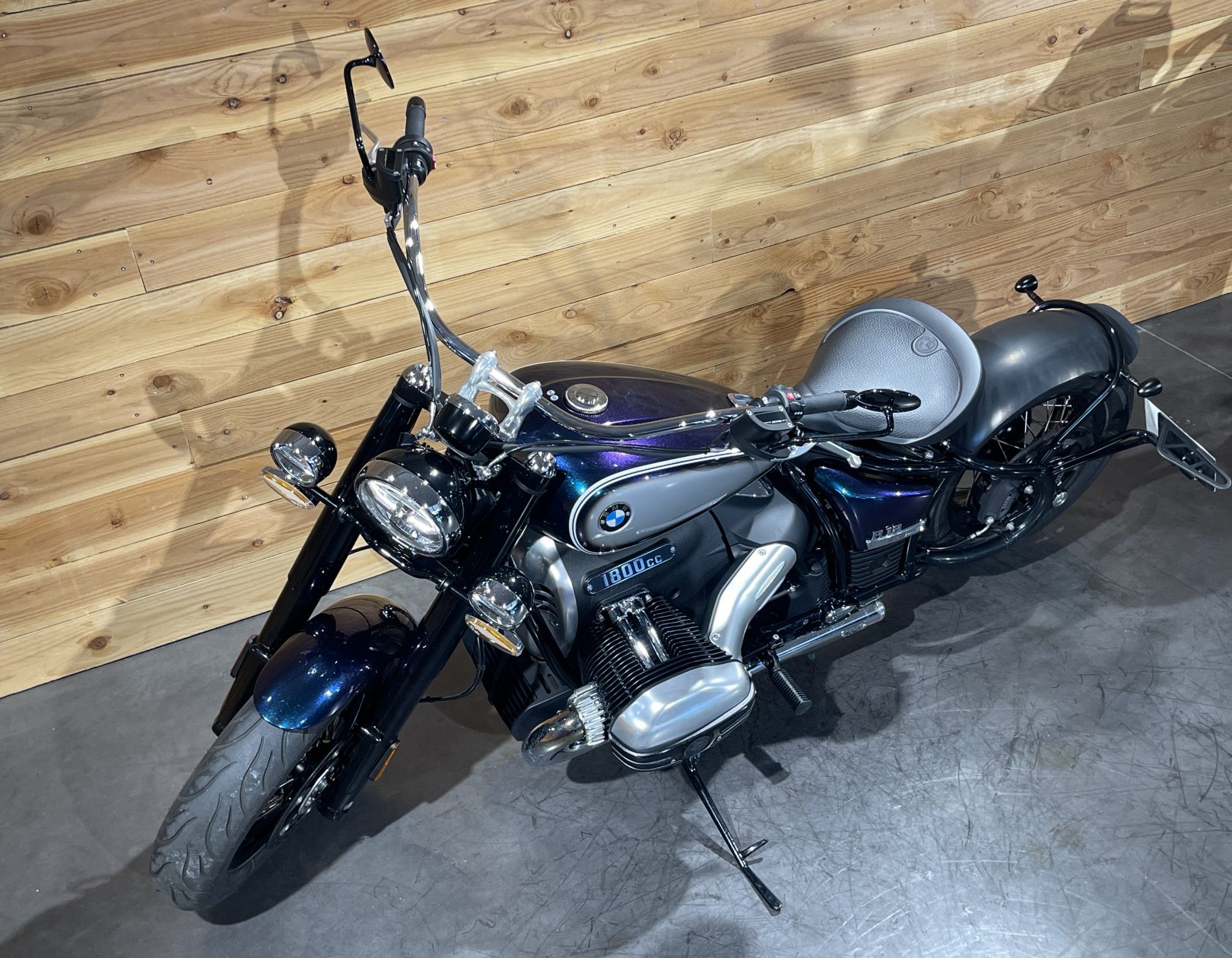 BMW R18 Bobber - Adventure BMW