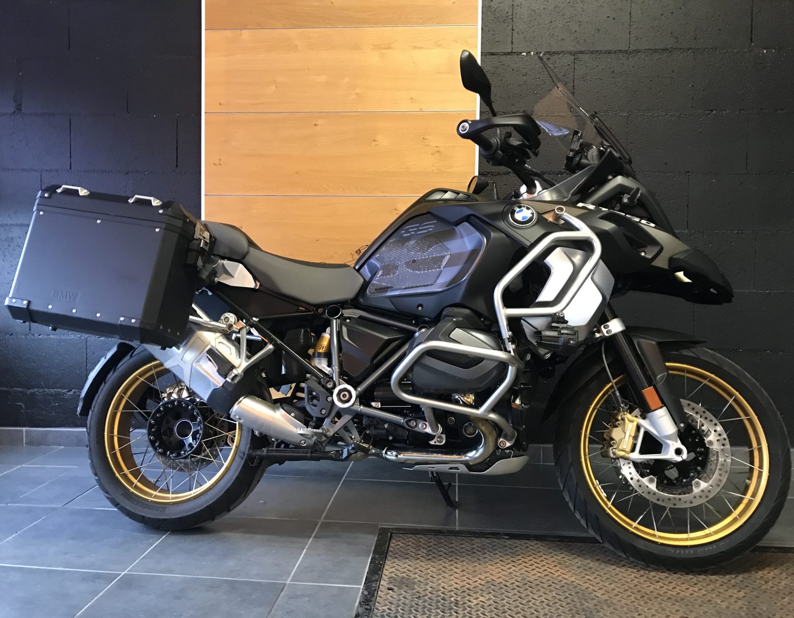 R1250 GS ADVENTURE EXCLUSIVE SURBAISSEE - Adventure BMW