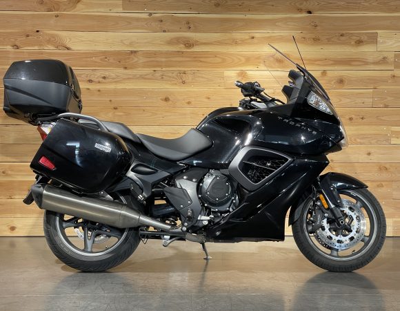 Triumph Trophy 1200 SE - Adventure BMW