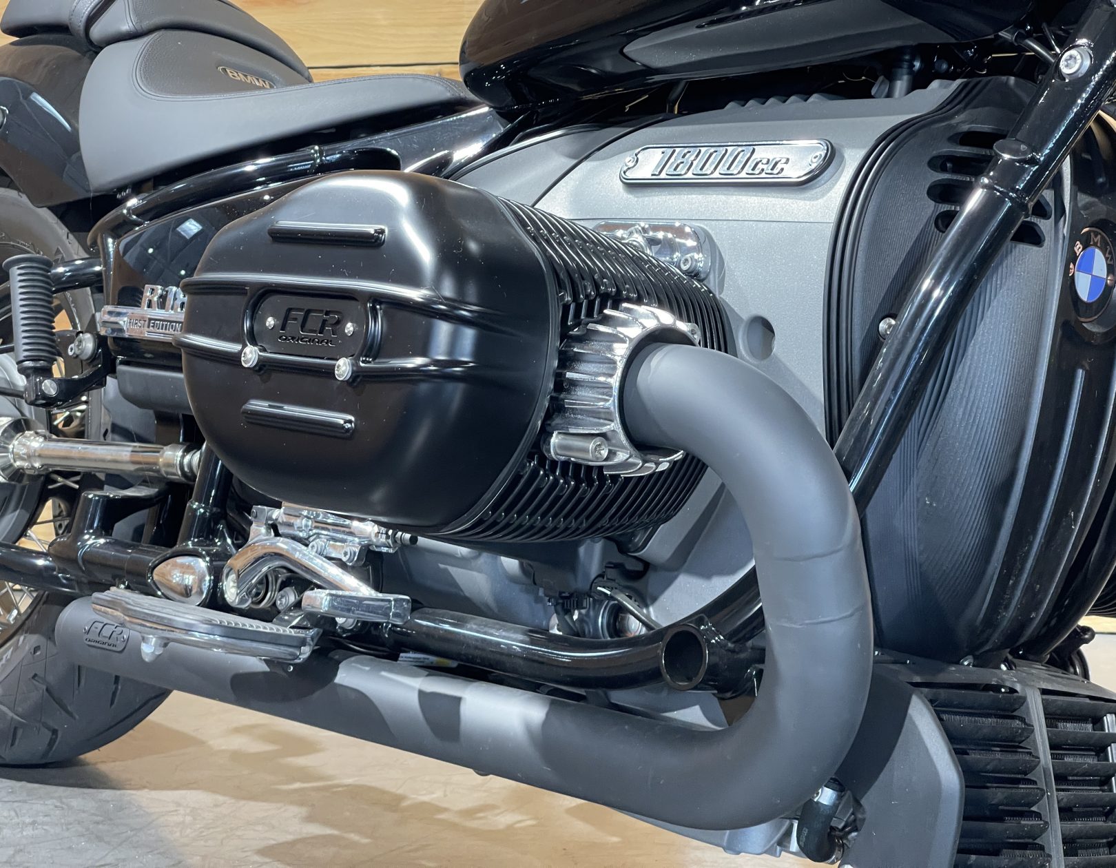 BMW R18 Custom - Adventure BMW