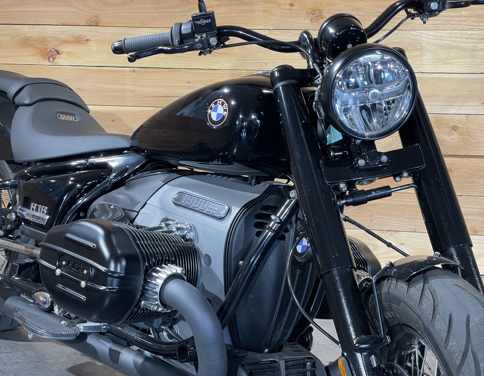 BMW R18 Custom - Adventure BMW