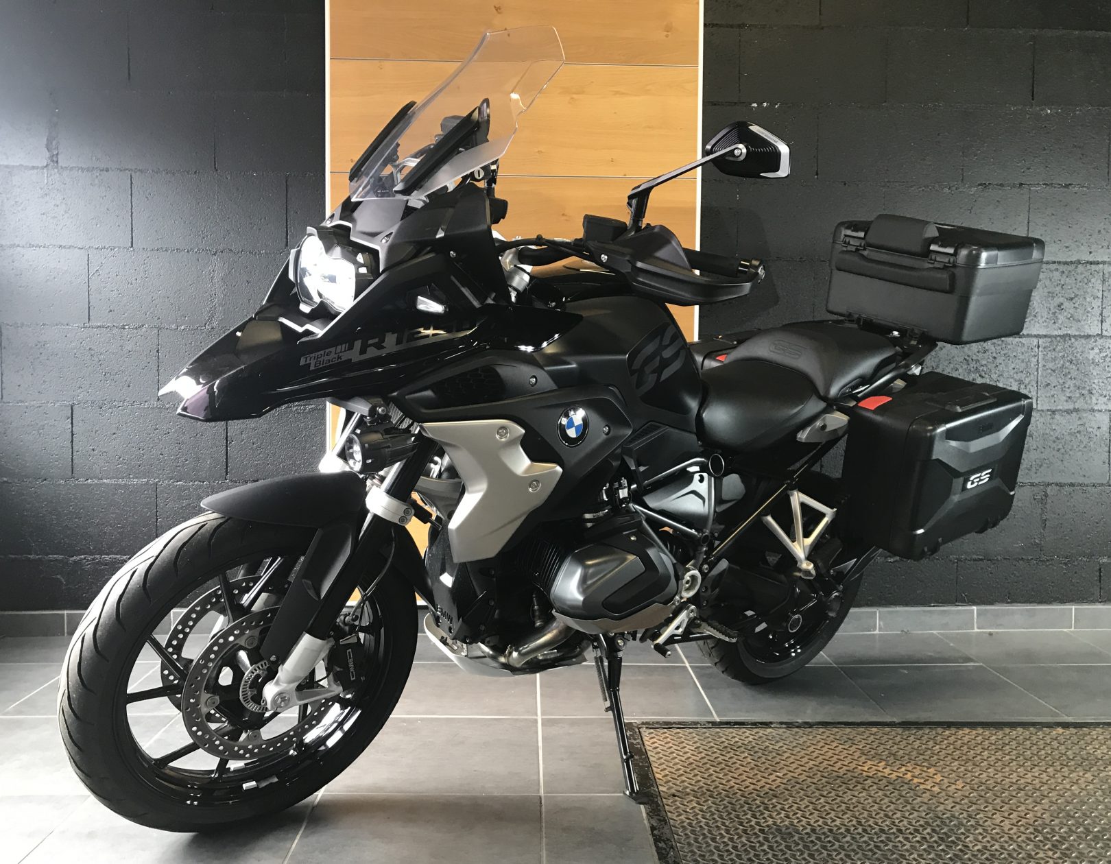R1250GS TRIPLE BLACK - Adventure BMW