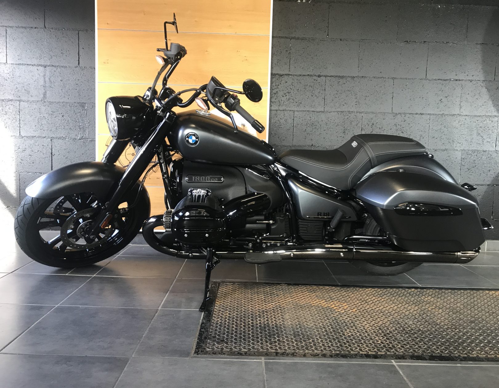 R18 ROCTANE (ENTRETIEN BMW JUSQU'AU 07/2026) - Adventure BMW