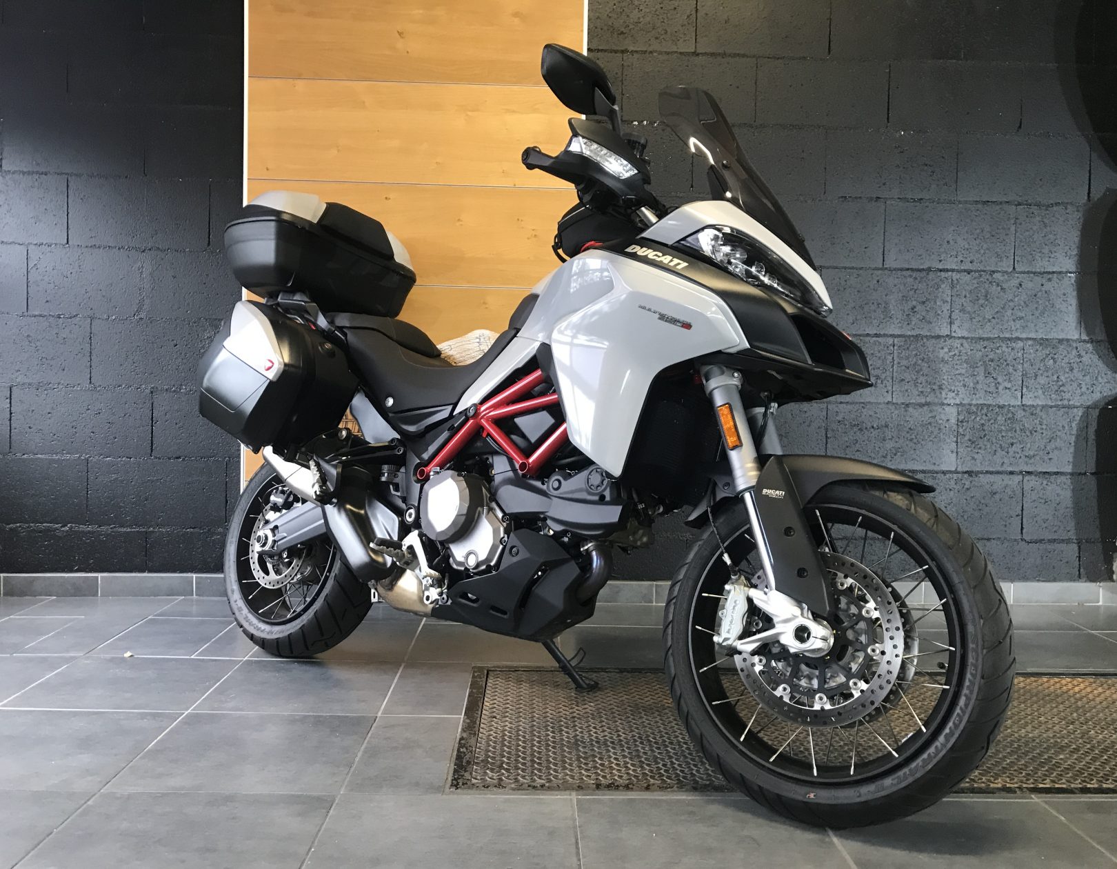MULTISTRADA 950 S - Adventure BMW