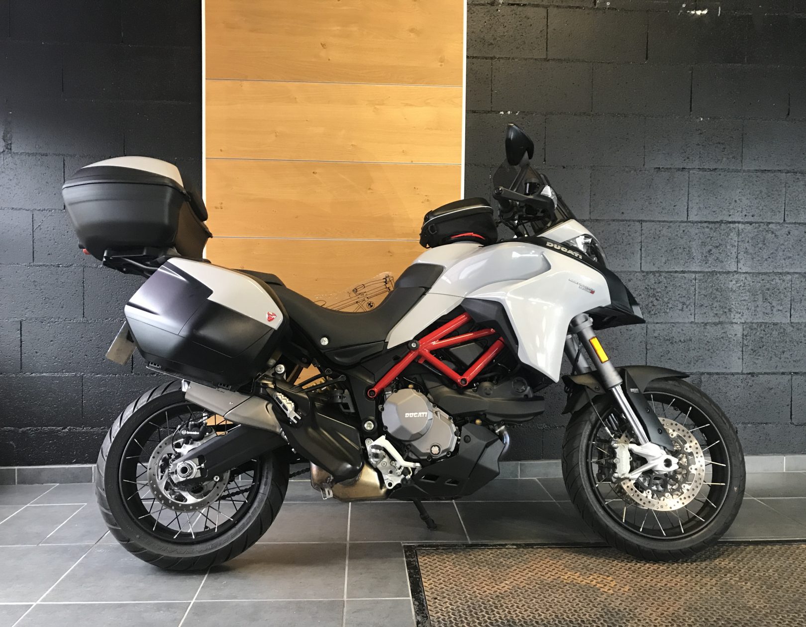 MULTISTRADA 950 S - Adventure BMW
