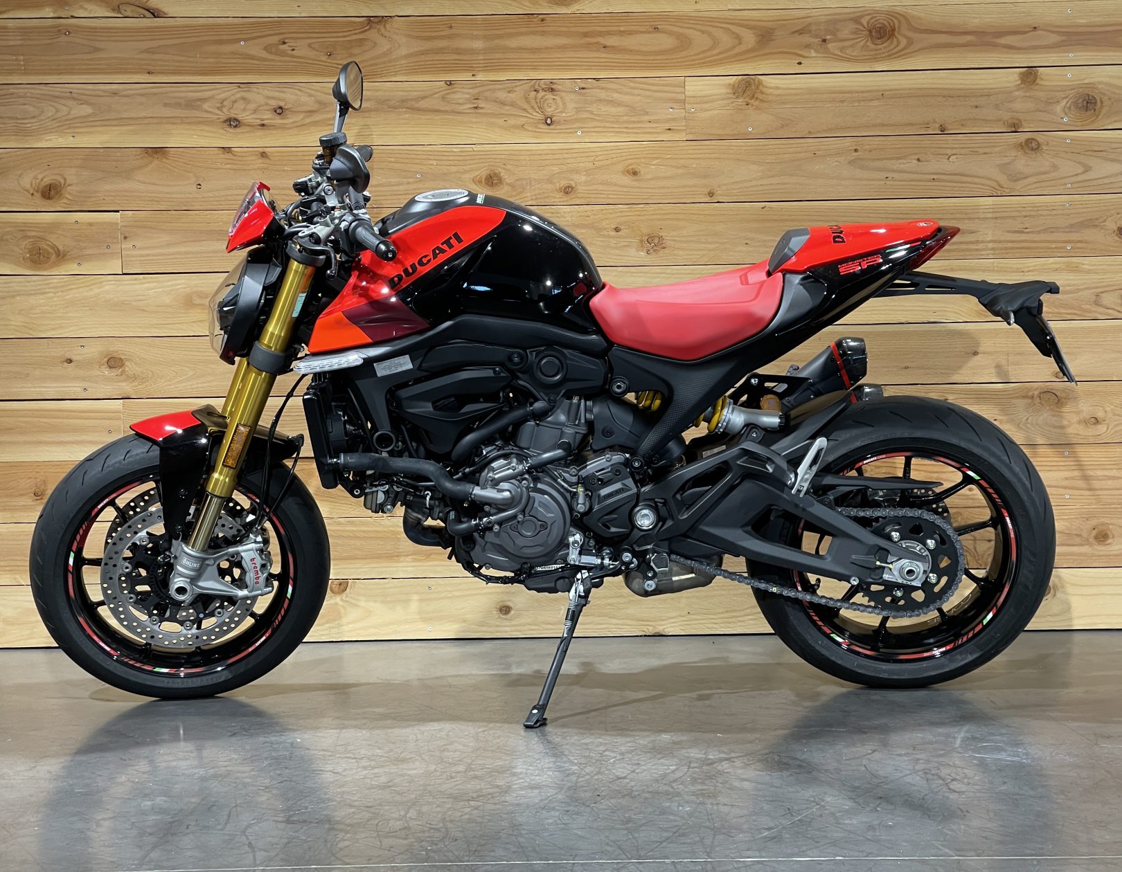 Ducati Monster SP 937 - Adventure BMW