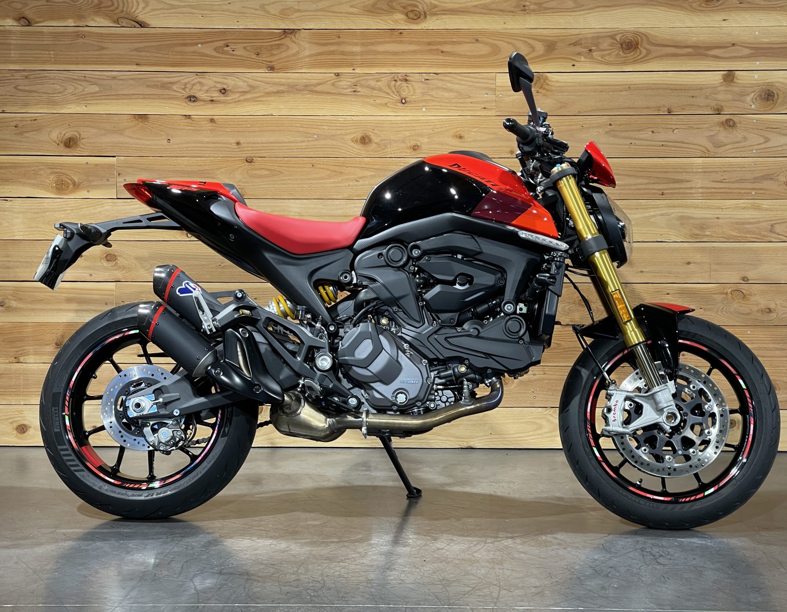 Ducati Monster SP 937 - Adventure BMW