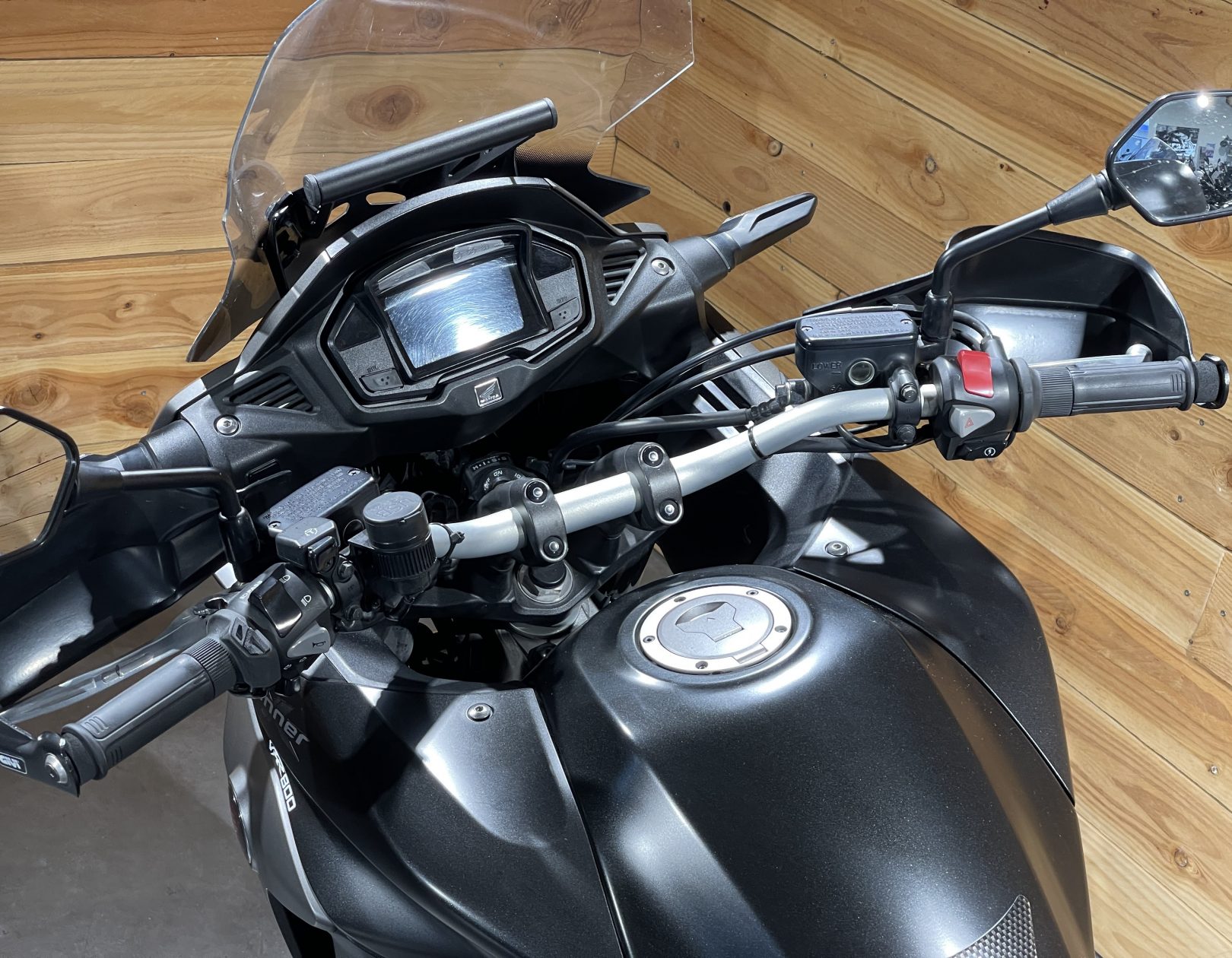 Honda VFR 800X Crossrunner C-ABS - Adventure BMW