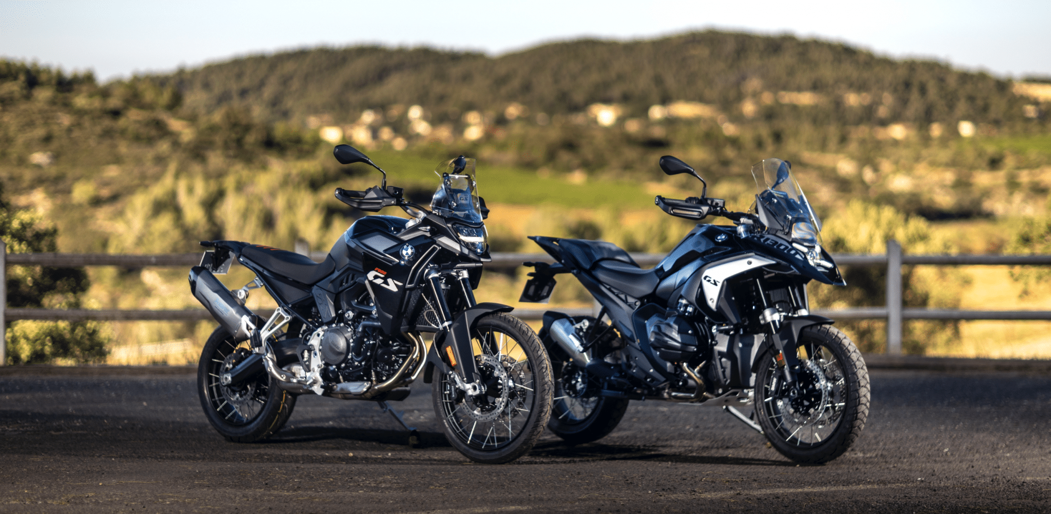 LES OFFRES DARK EDITION - Adventure BMW